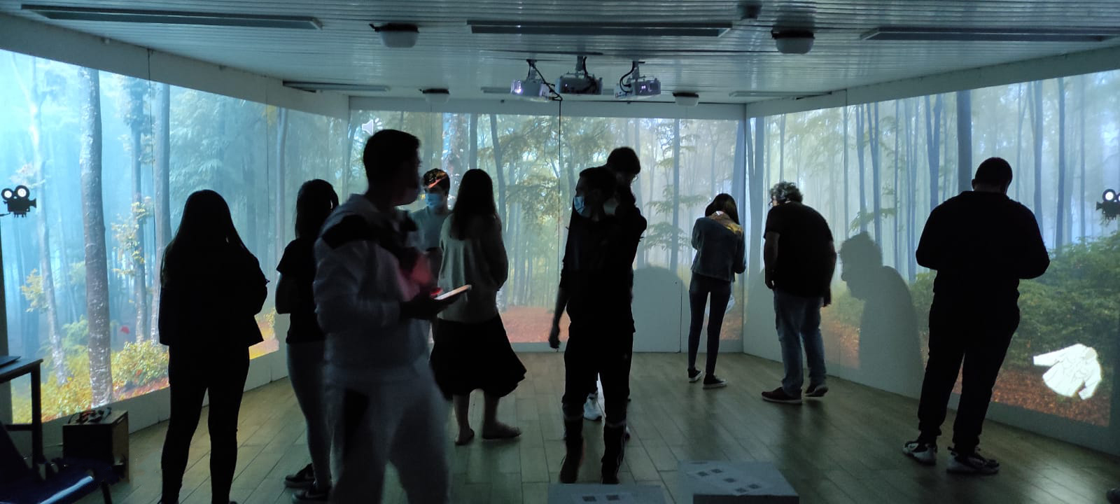 Architecture of an immersive room